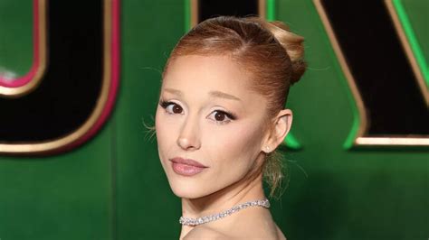 Ariana Grande Looks Sensational As She Steps Out In London For Wicked Film Premiere Mirror Online