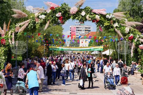 Празникът на Ямбол ще бъде неучебен за учениците и без платена зона за паркиране Утро