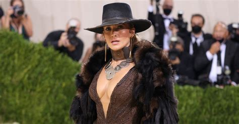 Jennifer Lopez Hailed As World S Sexiest Woman In Western Themed Met Gala Look Maxim