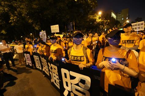 國道收費員》國民黨做不到為何民進黨政府可以？ 自救會會長：小英民調破5成加上選前承諾 風傳媒