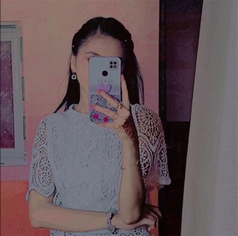 ဘဲနဲ့ Sex Chat ထားတဲ့ အသစ်လေး Over18 Private