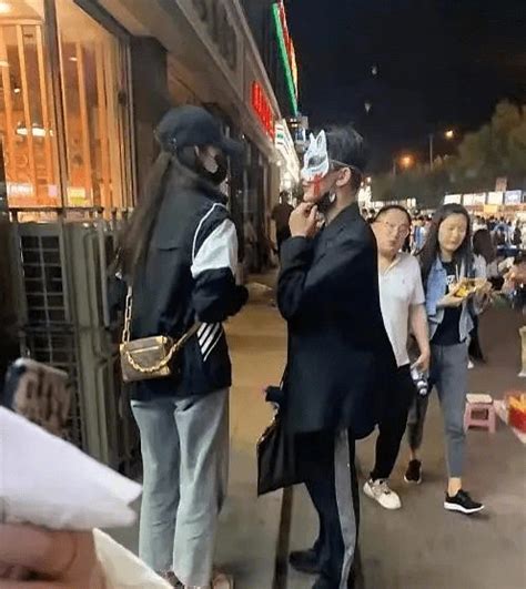 X玖少年团成员感情状况：谷嘉诚被锤是渣男，夏之光钟丽丽好恩爱 搜狐大视野 搜狐新闻