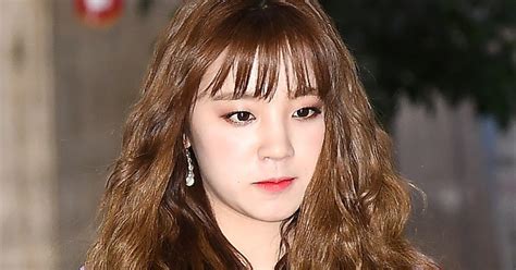 여자아이들 우기 앙증맞은 귀여움 포토엔hd