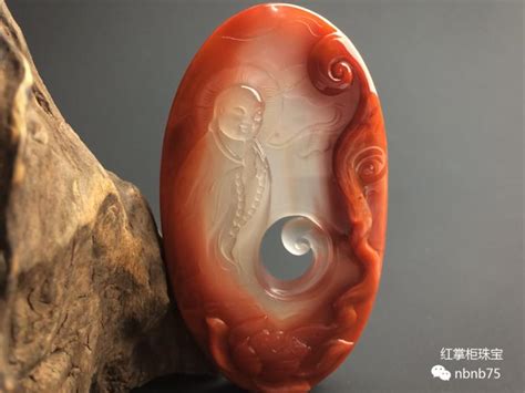 如何看待南红玛瑙的水线