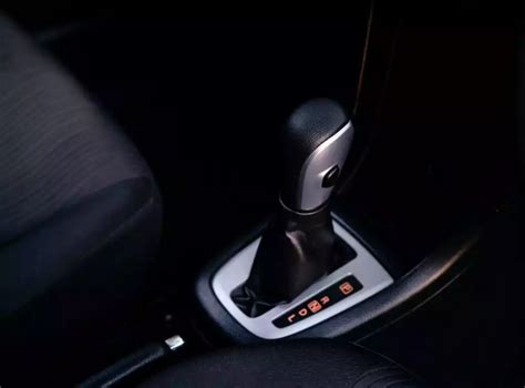 Symptoms Of A Bad Automatic Transmission Gear Shift Indicator In The