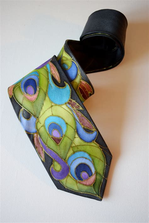 Peacock Feathers Tie