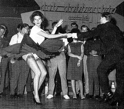 Pin De Laurie M Em 50s Lovin Fun Retratos Antigos Dança Poses De