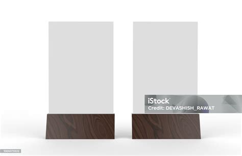 고립 된 흰색 배경 메뉴 바와 레스토랑 3 차원 일러스트 레이 션에 대 한 아크릴 텐트 카드 사용에 대 한 스탠드에 서식 파일을 모의 빈 테이블 텐트 아크릴 섬유에 대한