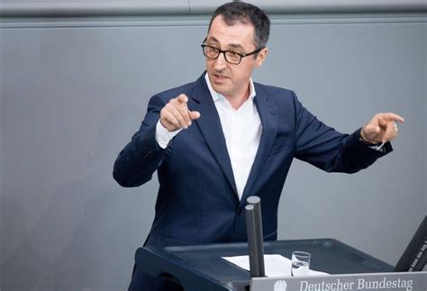 Lorenz Caffier Fürchtet Bei Einer Jamaikakoalition Um Die Sicherheit