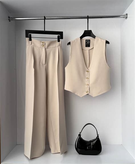 جلیقه شلوار ژیوا فروشگاه اینترنتی سان دی بست