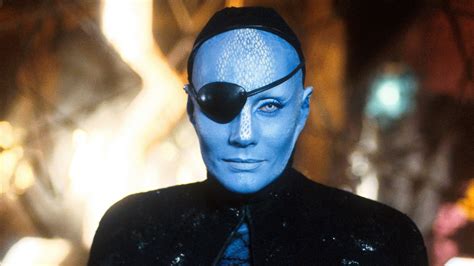 Download Virginia Hey Pau Zotoh Zhaan Tv Show Farscape Hd Wallpaper