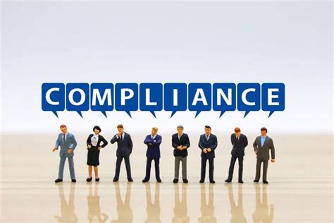 コンプラ違反10の事例｜重大リスクから会社と従業員を守る教訓とは roboroboコラム