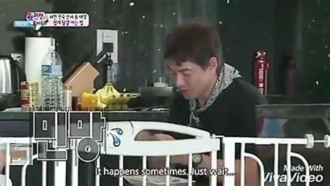 سونگ ایل گوک و سه قلوهاش