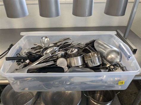 Misc Bulk Lot Of Commercial Kitchen Small Wares South Auction