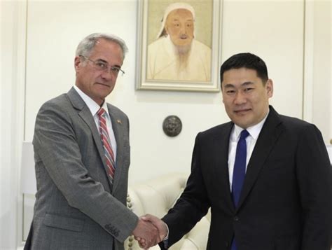 Монгол Улсын Ерөнхий сайд Л Оюун Эрдэнэ АНУ д айлчлахаар мордлоо