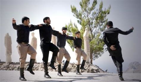 Pentozali The Traditional Dance Of Crete Video Photos Protothema English