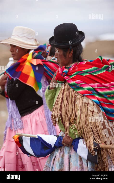 Traditional Bolivian Women
