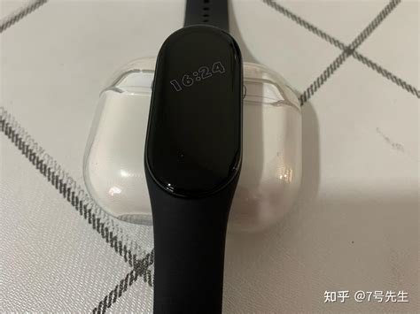 小米手环7的实际上手体验如何？值得买吗？ 知乎