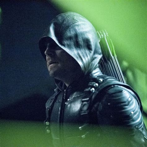 Everything We Know About The 2018 Cw Superhero Crossover