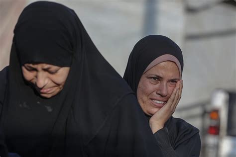 تغطية ميدانية قوات الاحتلال تستمر في إبادة سكان شمال غزة، بقصف المنازل