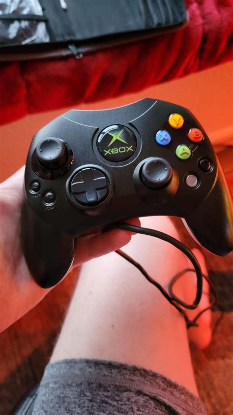 Cleaned Up An Og Xbox Controller And Replaced The Stick Caps I Think