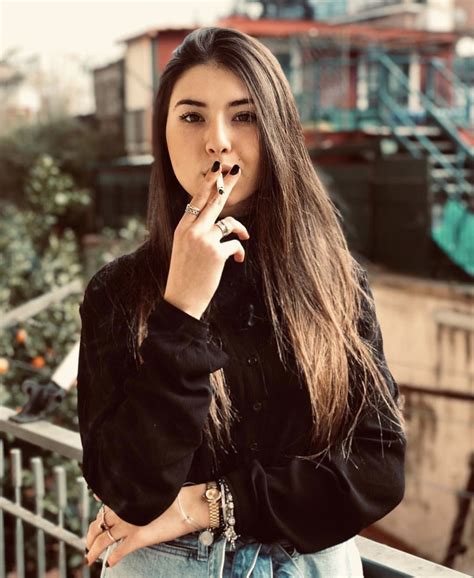 Pin On Women Smoking