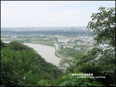 新北三峽鳶山步道初體驗拍出ig雙腳騰空美照還有隱藏版秘境彩虹岩壁 輕旅行