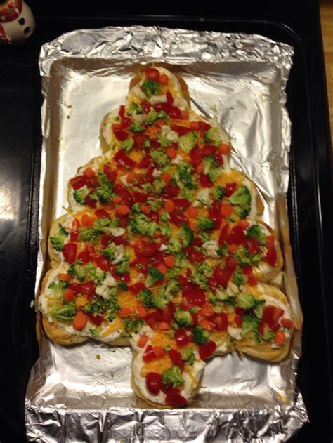 Veggie Pizza Christmas Tree 2 Pkgs Of Crescent Rolls Or 2 Cans Of Grands Jr Biscuits For Tree
