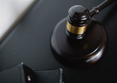 Jika Tuhan Maha Kuasa Bisakah Tuhan Menciptakan Batu Yang Besar Sampai Tuhan Tidak Bisa