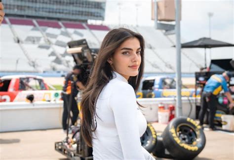 Nascar Star Toni Breidinger Is Growing As A Model After Victoria Secret She Shot With Michael