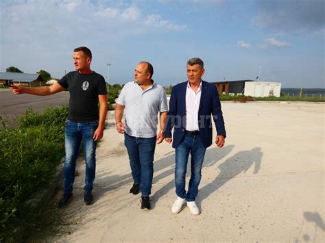 Зам министър и кметът на Лом инспектираха компостиращата инсталация СНИМКИ Konkurent Bg