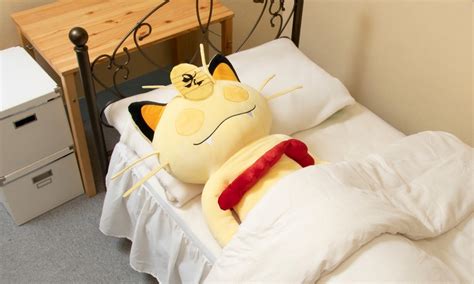 Pokémon Gigantamax De Pikachu E Meowth Ganham Versão Em Pelúcia