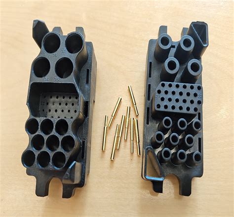 High Current Telecom Ups Emerson Rectifier 75a 37pin Power Modular Drawer Connector For