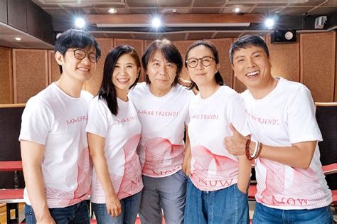 金曲歌王歌后排隊叫號獻唱 傳承《明天會更好》公益精神 自由娛樂