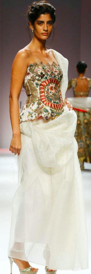 Rajputana By Sumant Chauhan Springsummer 2015 India Fashion Week
