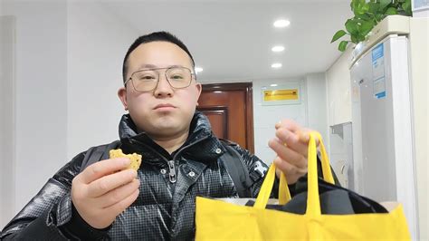 媳妇想带儿子去旅游，老公为何拦着不让，看夫妻如何相处 Youtube