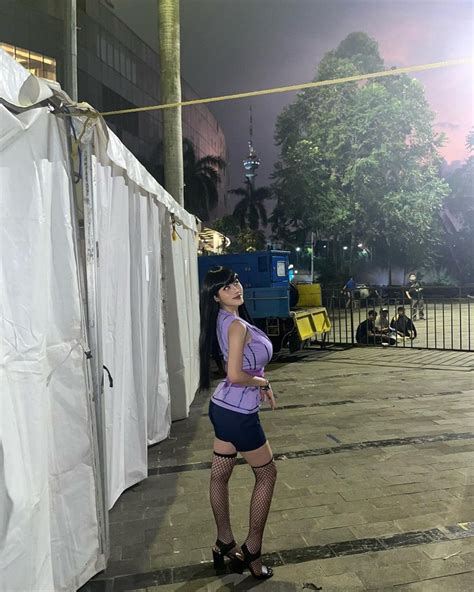 5 Potret Anastasya Khosasih Cosplay Jadi Hinata