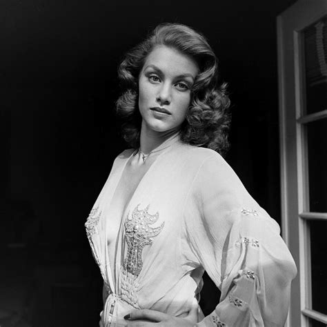 Actress Linda 60 Photos Moonagedaydreamfilm