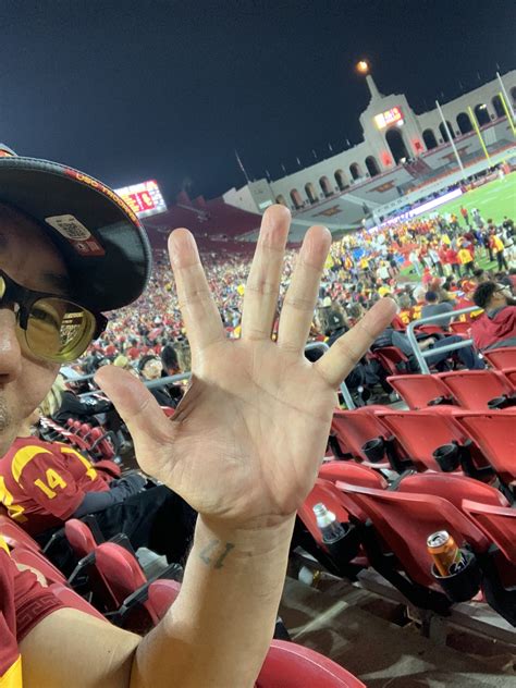 Rob On Twitter Thats The Tweet FightOn Https T Co MjErQJIBZm Twitter