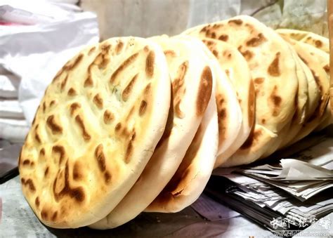 张家川美食麻辣烫遇见了干面锅盔图 天水在线