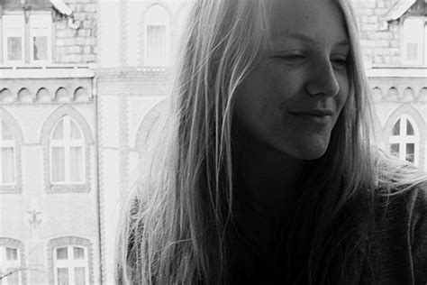 배경 화면 사람들 화이트 검은 여자들 단색화 모델 초상화 긴 머리 사진술 정경 생명 유럽 프랑스 국민 감정 느와르 세부 검정색과 흰색 소녀