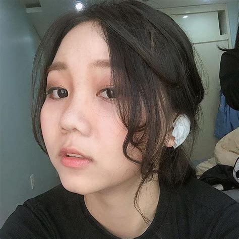 Ai bảo t pick me girl thì t cũng chịu nxua t từng xấu tự ti tới nỗi lên đhoc là t ẩn hết toàn