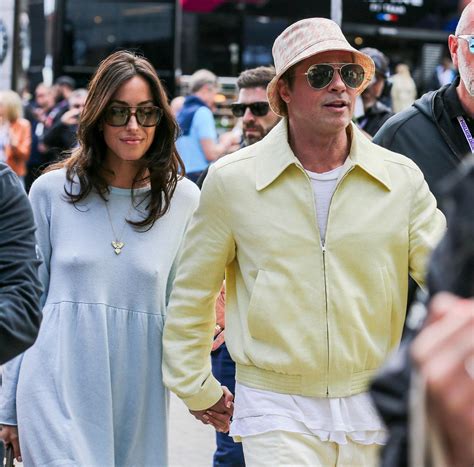 Brad Pitt Und Ines De Ramon Das Waren Die Frauen An Seiner Seite