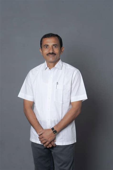 हातकणंगले लोकसभा मतदारसंघात राजू शेट्टी विरोधात फाटका शेतकरी कोण आहे