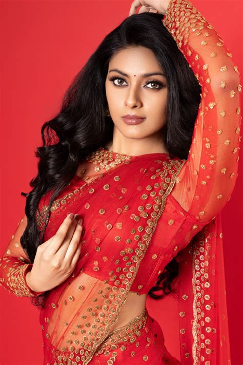 ఎన్టీఆర్‌ హీరోయిన్‌ను పరిచయం చేసిన వై వి ఎస్‌ చౌదరి ఫోటోలు Director