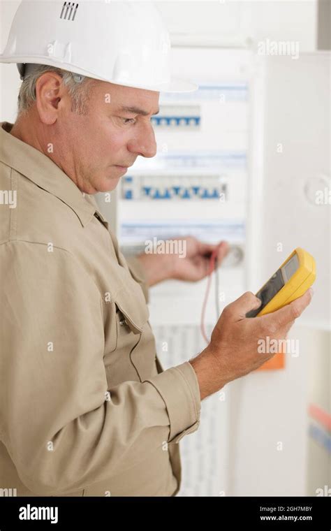 Circuit Breaker Test Hi Res Stock Photography And Images Alamy