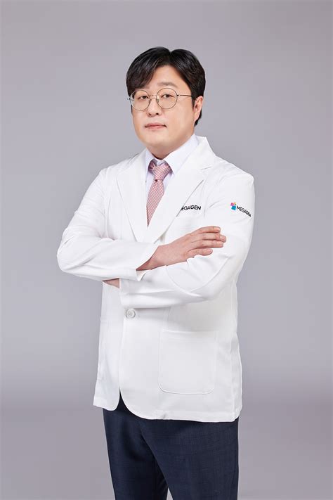 유닛스튜디오 의사 의료진 프로필사진 촬영