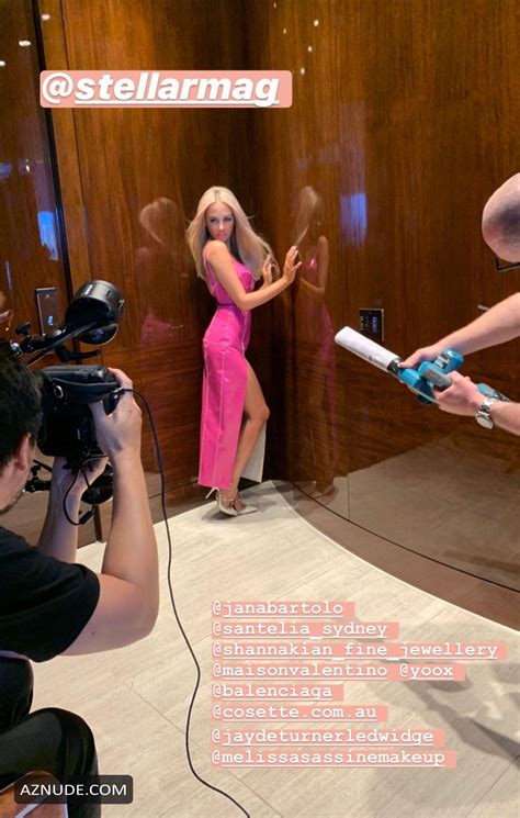 Samantha Jade Sexy On The Red Carpet Of The Aria Awards Aznude