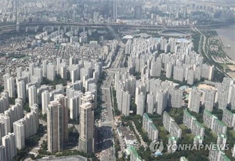 금리 인상·거래 침체에전국 주택가격 13년10개월 만에 최대 하락 한국경제