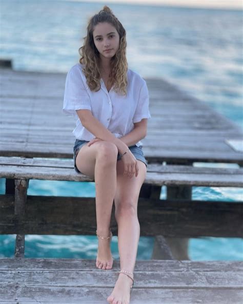 Picture Of Laura Taylor